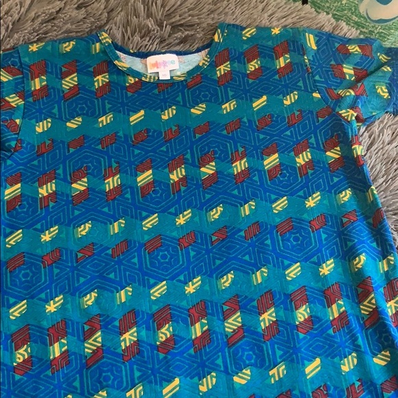 LuLaRoe | Shirts & Tops | Lularoe Tshirt | Poshmark